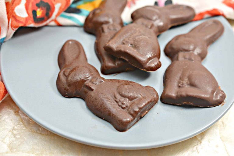 Keto Easter Chocolate Bunnies - Easy 4 Ingredient Recipe