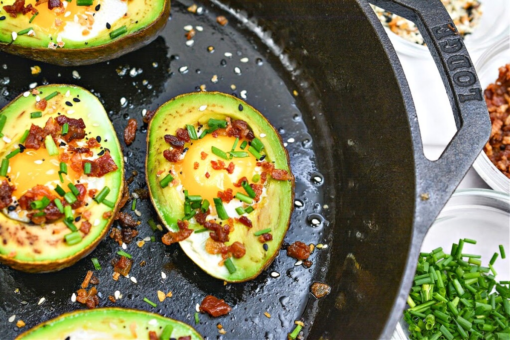 Keto Baked Avocado Egg - The Easiest Breakfast You'll Ever Make