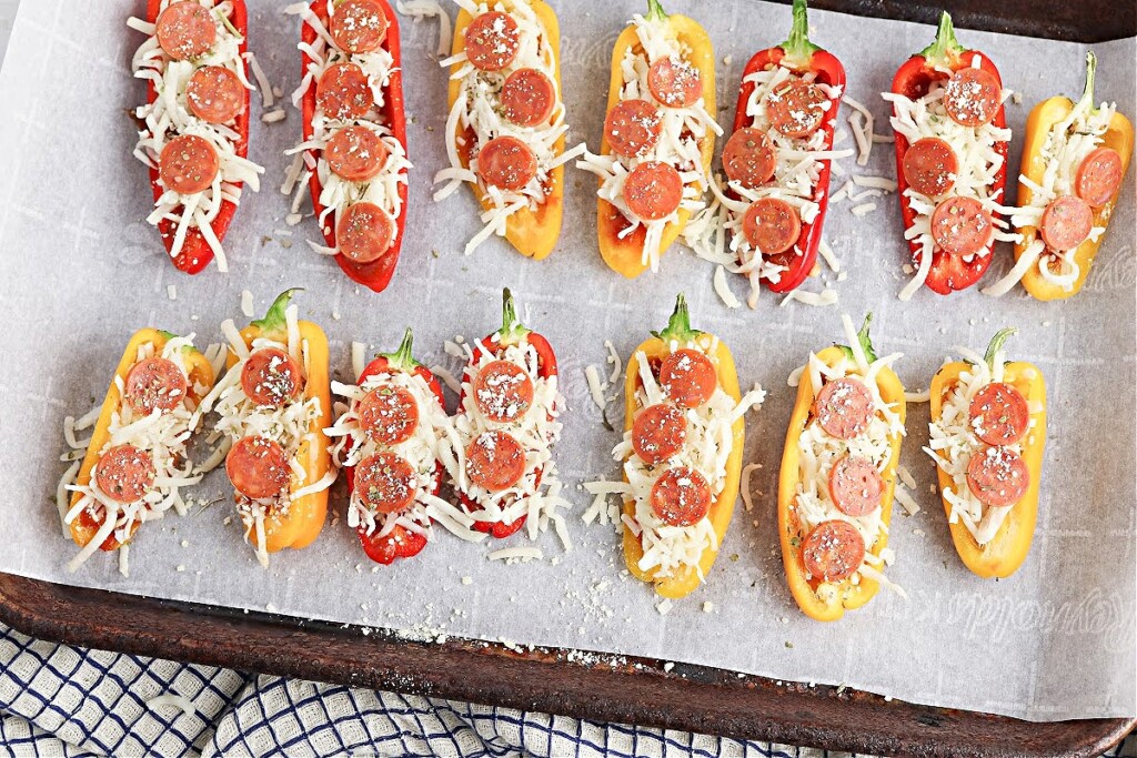 Low-Carb Pizza Pepper Poppers - Easy Lunch, Snack or Appetizer!