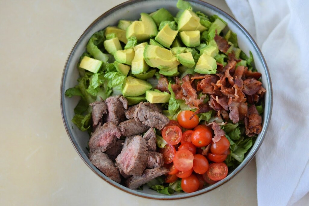 Keto Chopped BLT Steak Salad - 2 Net Carbs Per Serving